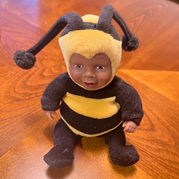 Anne Gedde | Toys | Vintage 999 Anne Geddes Bumble Bee | Poshmark
